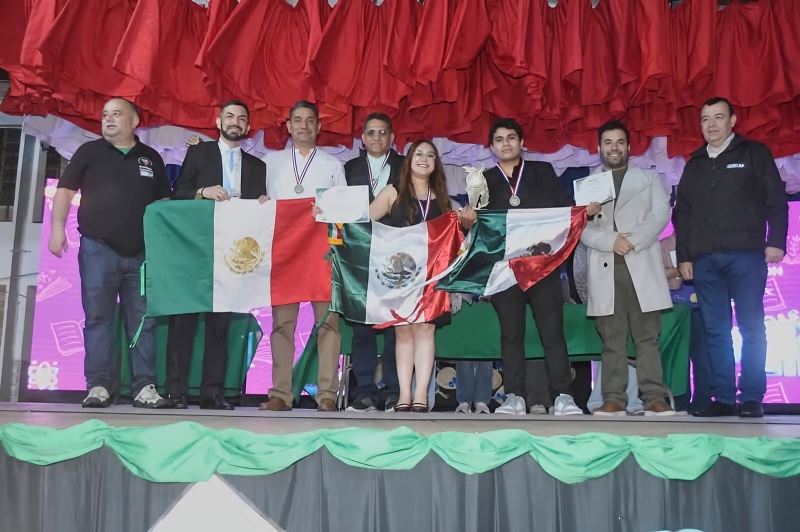Estudiantes Cecytem destacan en encuentro de ciencia en Paraguay