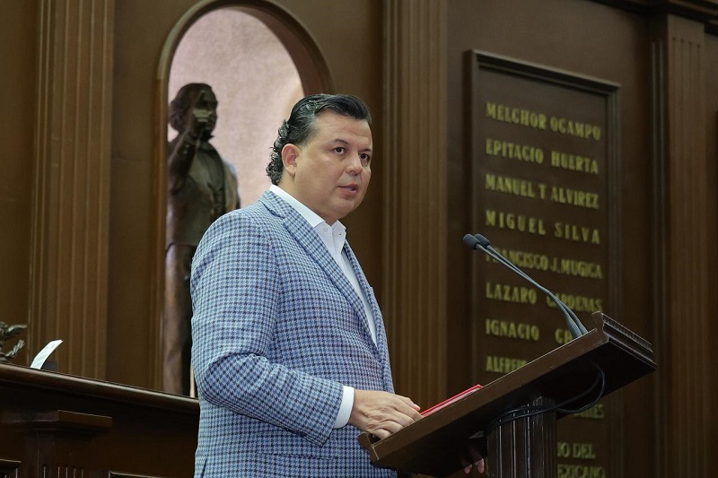 Memo Valencia, único diputado que votó contra el aumento al presupuesto ...